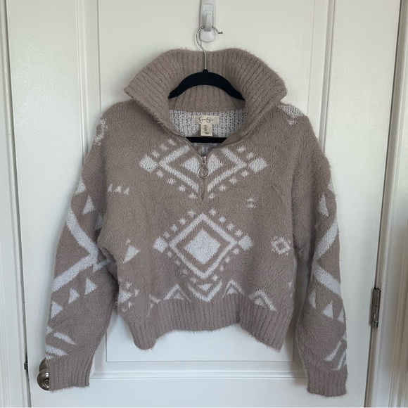 Jessica Simpson | Sweaters | Jessica Simpson Aztec Cozy Fuzzy Sweater ...